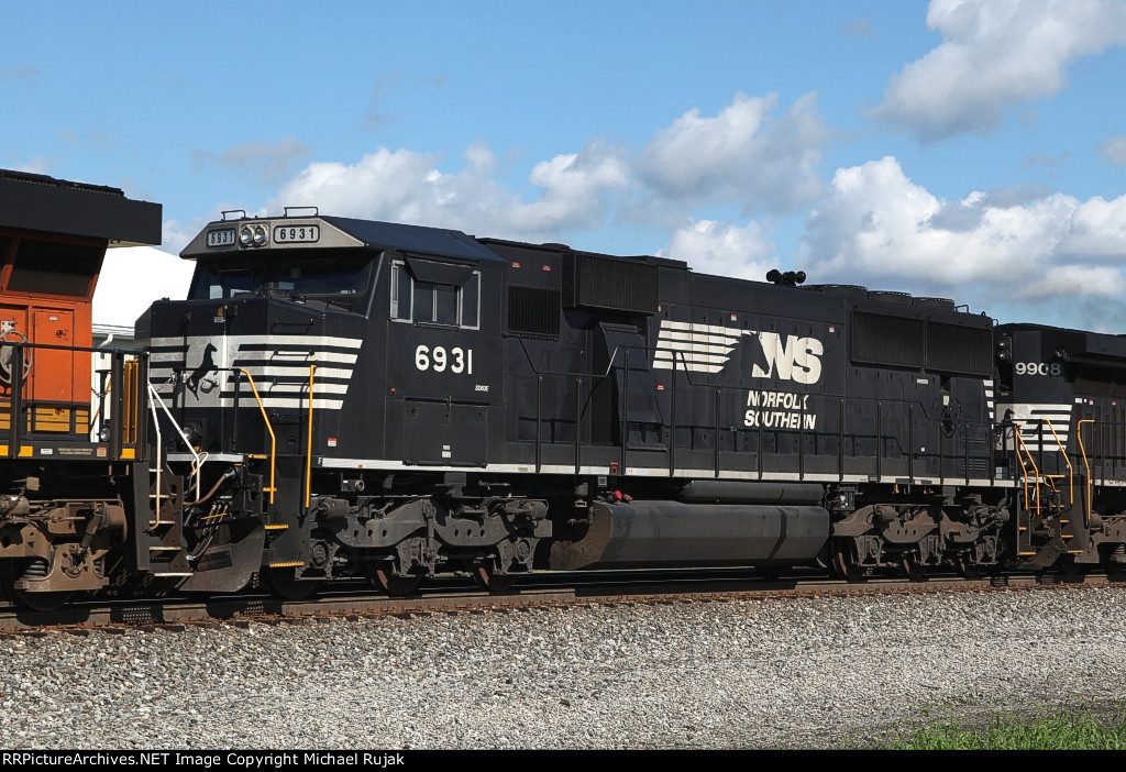 NS 6931